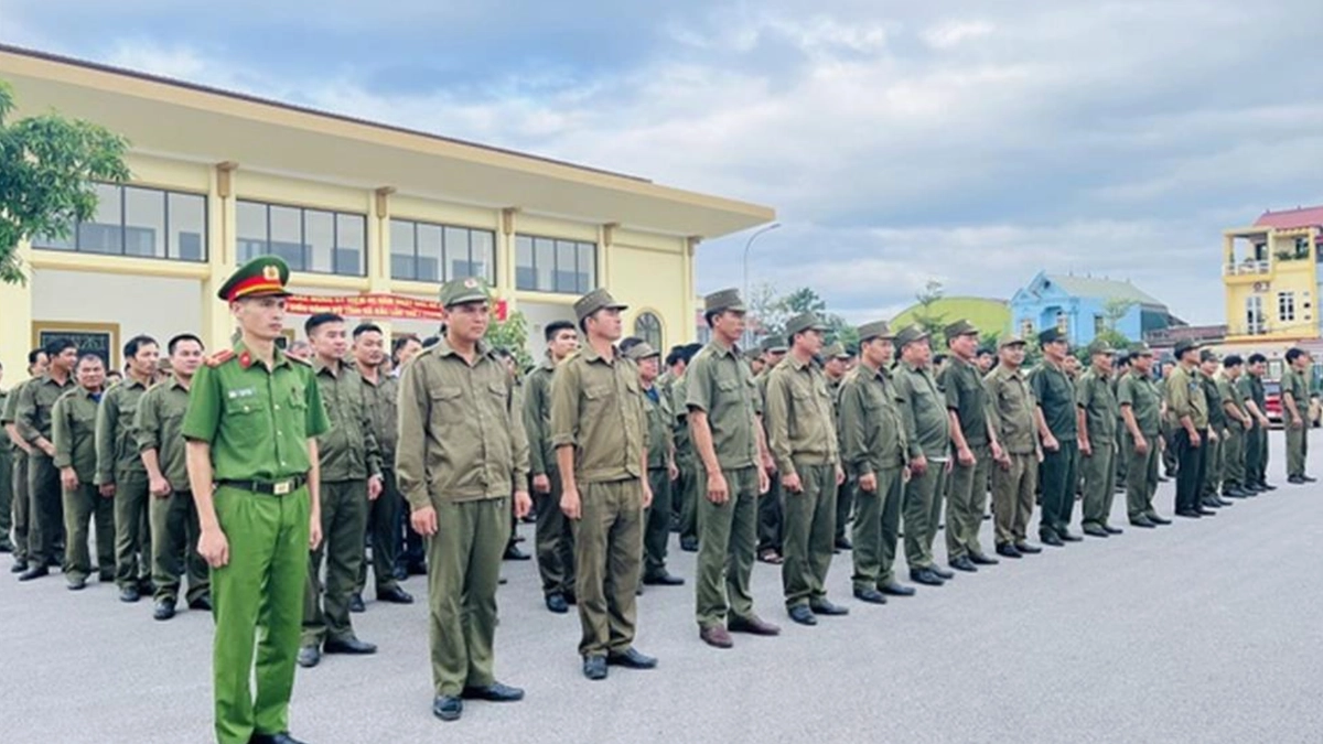 Trật tự thôn được trang bị dùi cui từ 01/7/2024 và áo cống đâm